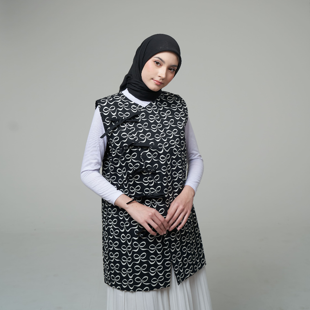 Jual Ribbon Vest Black | Shopee Indonesia