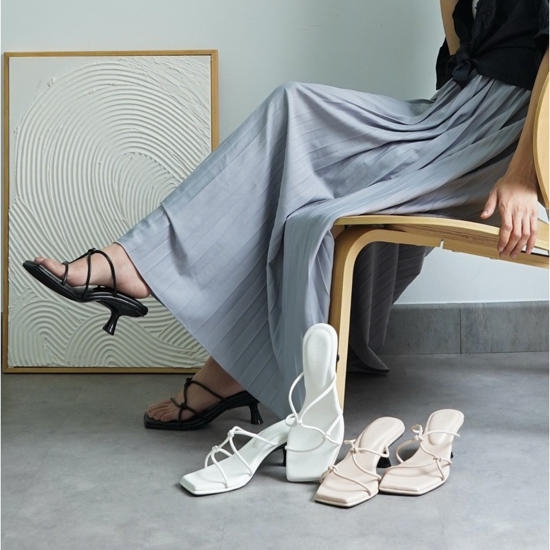 Jual NAMASKARA Kiarra Sandal Heels 5cm Lancip | Shopee Indonesia