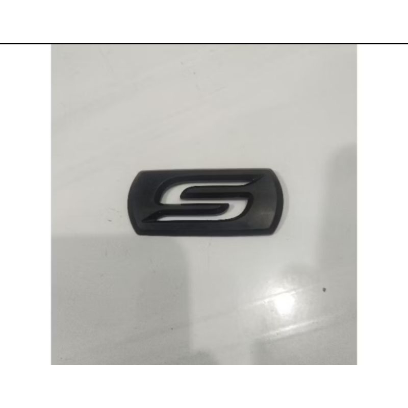 Jual Emblem type Tulisan S Avanza hitam doff original | Shopee Indonesia
