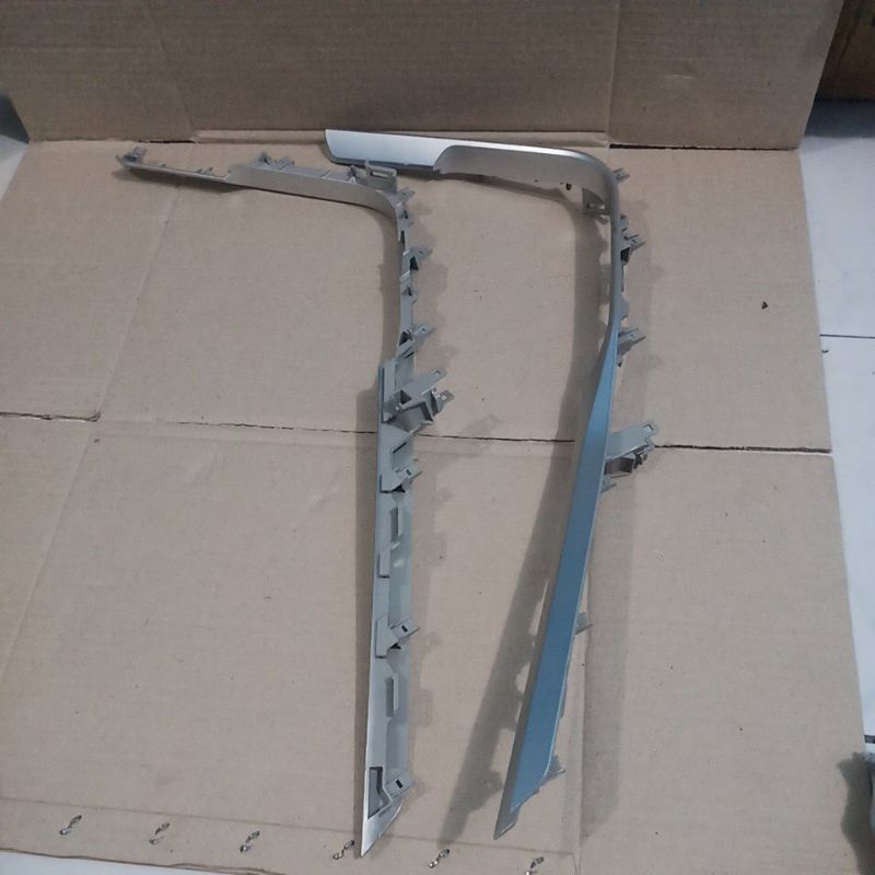 Jual panel Garnish LED console box upr Avanza Xenia Veloz 2022 original ...