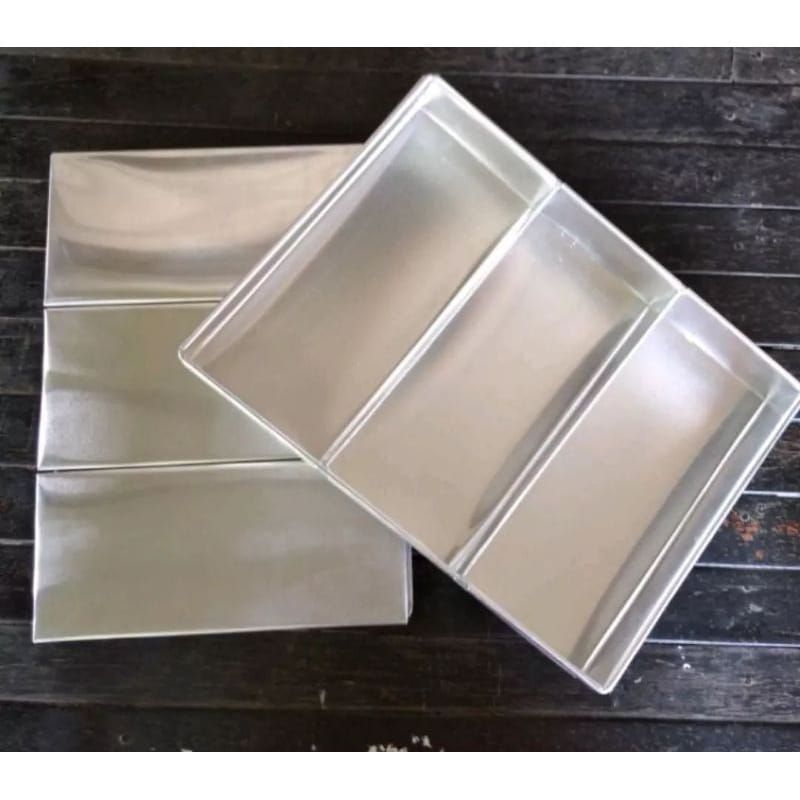 Jual LOYANG CETAKAN BOLU SEKAT ROTI SPIKU SEKAT 3 / LOYANG CETAKAN ROTI ...