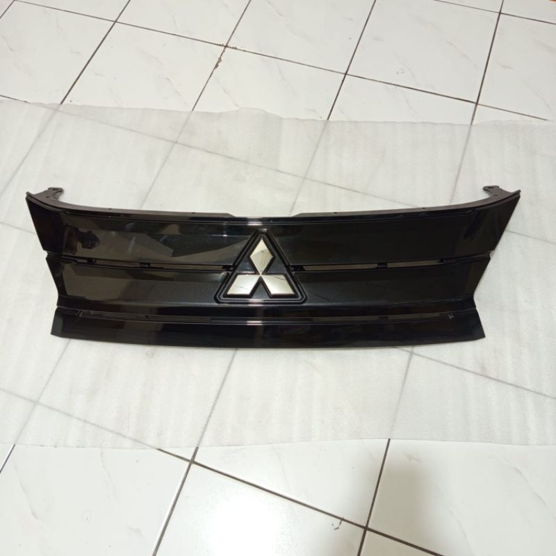 Jual Grill Depan Grille Mobil Mitsubishi New Xpander Thn 2021-2022 ...