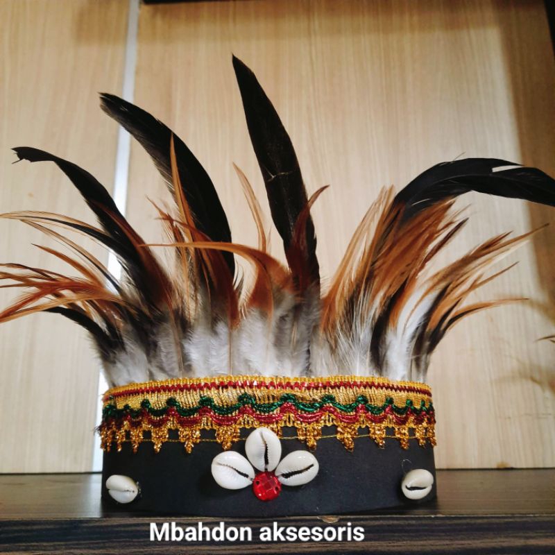 Jual mahkota topi bulu Kuwu adat dayak.dan papua.cocok untuk semua ...