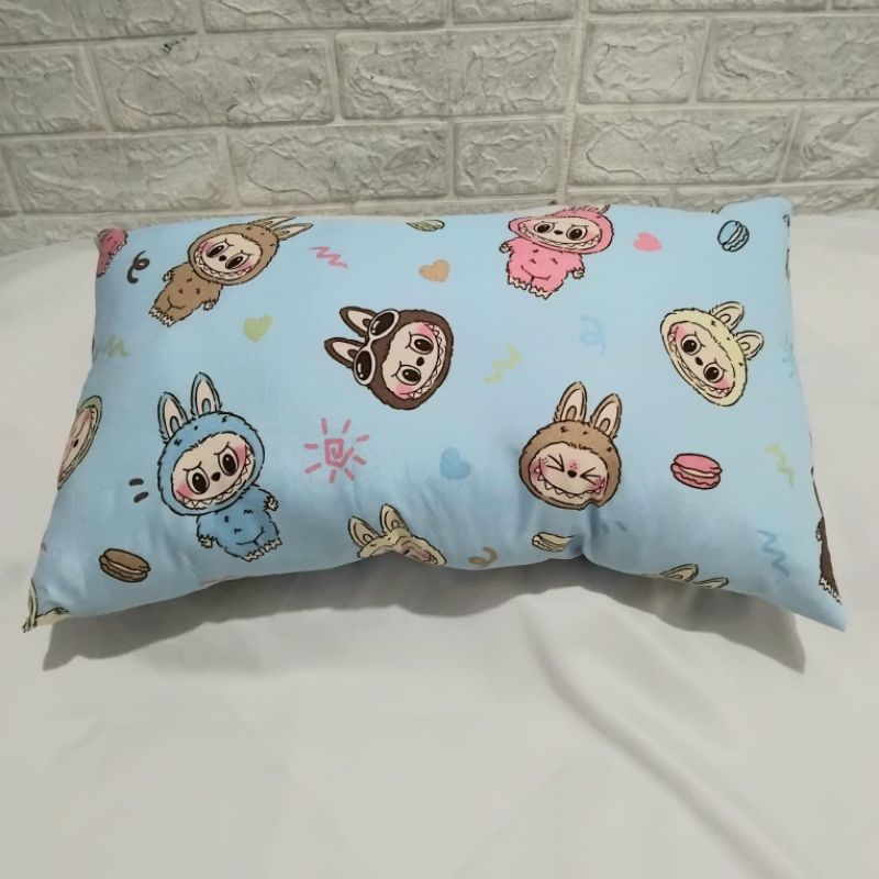 Jual Bantal Labubu Mini Ukuran 30x50 cm Bantal Murah | Shopee Indonesia