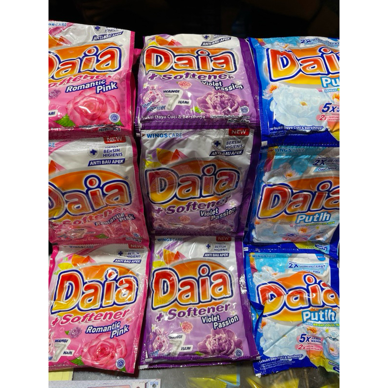 Jual DAIA DETERGEN 46GR RENCENG ( ISI 6 SACHET ) | Shopee Indonesia