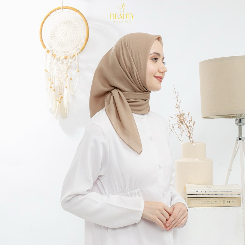 Jual PARIS JADUL EXCLUSIVE by Beauty Scarves / HIJAB SEGI EMPAT POLOS ...