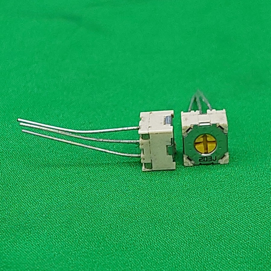 Jual Trimpot VR 20K 203 VARIABLE RESISTOR 203J | Shopee Indonesia