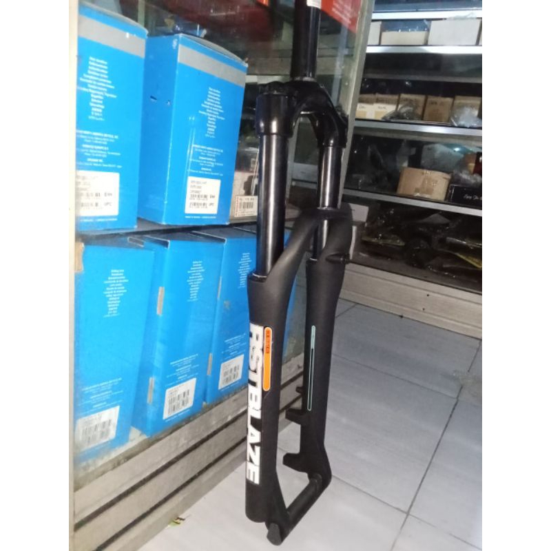 Jual Fork RST Blaze Ukuran 27.5 Travel 120 mm Lock Preload | Shopee ...