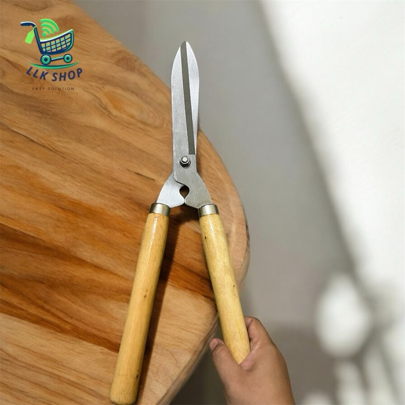 Jual GUNTING TANAMAN | GUNTING RUMPUT PAGAR GAGANG KAYU | Shopee Indonesia