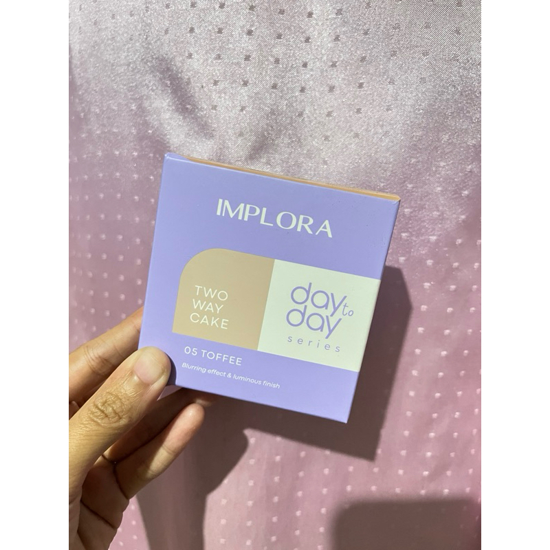 Jual Implora Day to Day Two Way Cake (New) | Shopee Indonesia