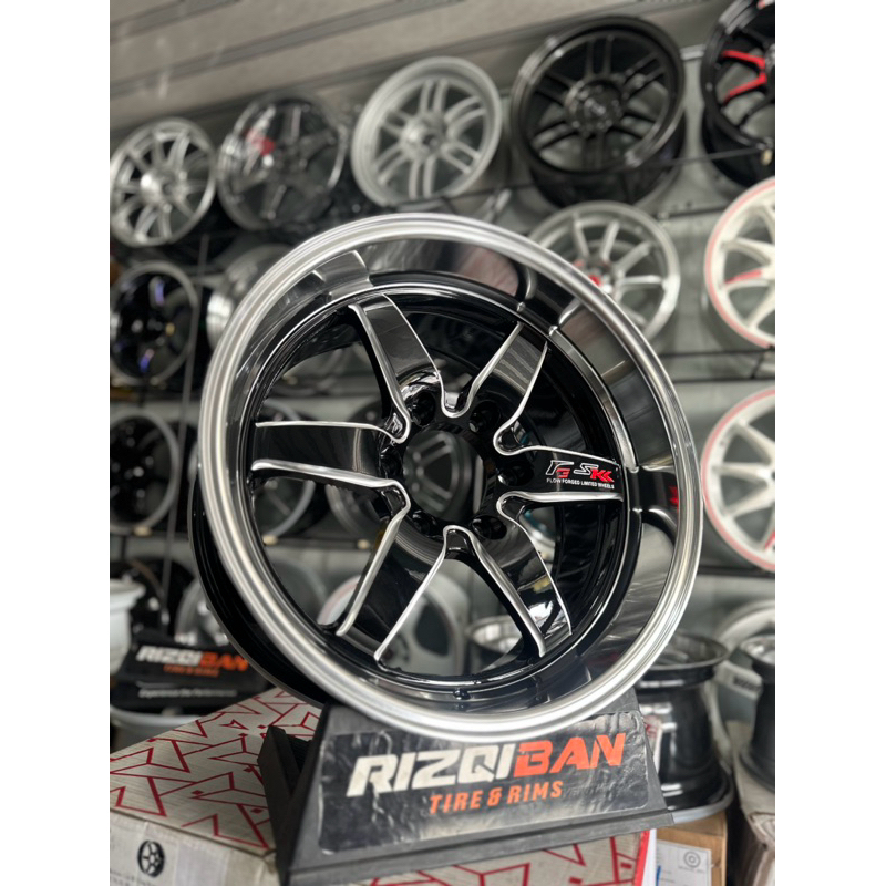 Jual velg samlong FF SKK r18 black lip polish pcd 6x139,7 kondisi baru | Shopee Indonesia