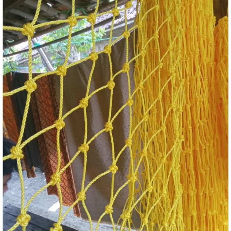 Jual jaring rajutan dinding lapangan futsal PE 3mm lubang 8cm | Shopee ...
