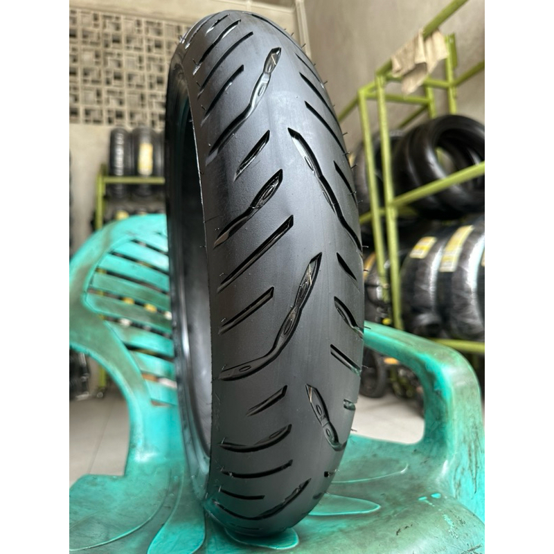 Jual E BATTLAX T32 120/70-17 BAN LIMBAH MOGE GAMBOT TAPAK LEBAR BIG ...