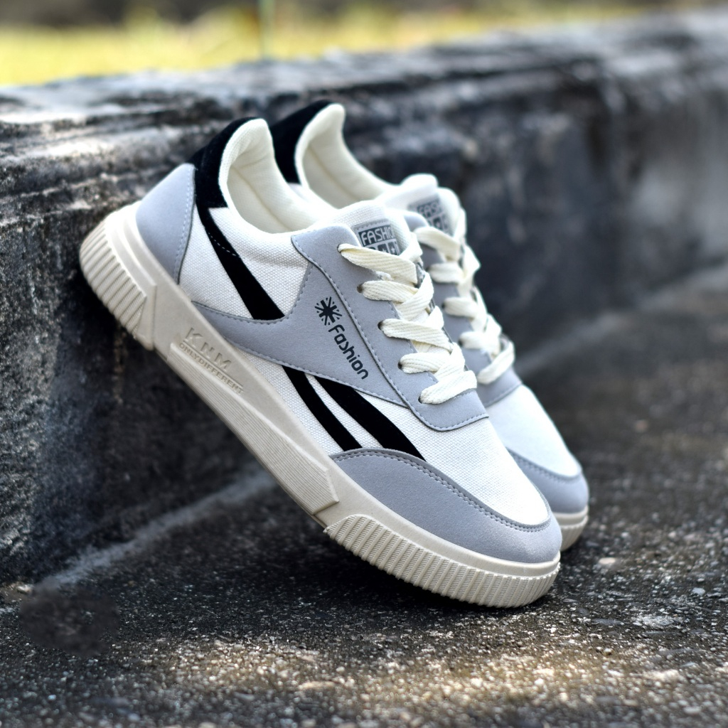 Jual Sepatu Sneakers Pria Original Casual Olahraga Sporty LarI Pria ...