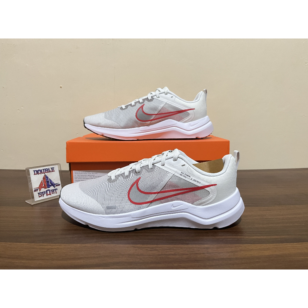 Jual Sepatu Olahraga Running pria Nike Downshifter 12 Platinum Tint ...