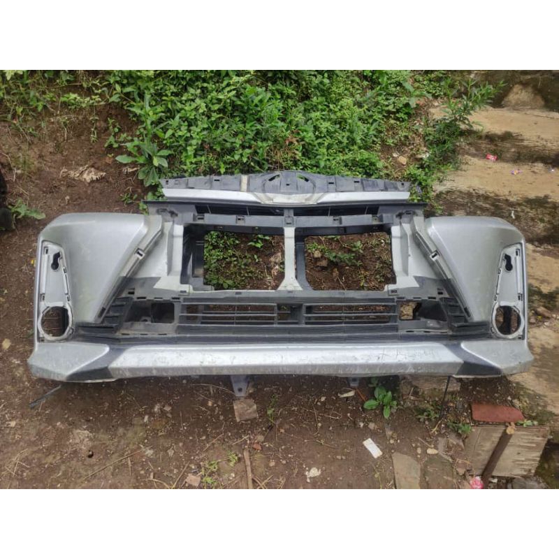 Jual bemper depan avanza veloz copotan original 2019 2020 2021 | Shopee ...