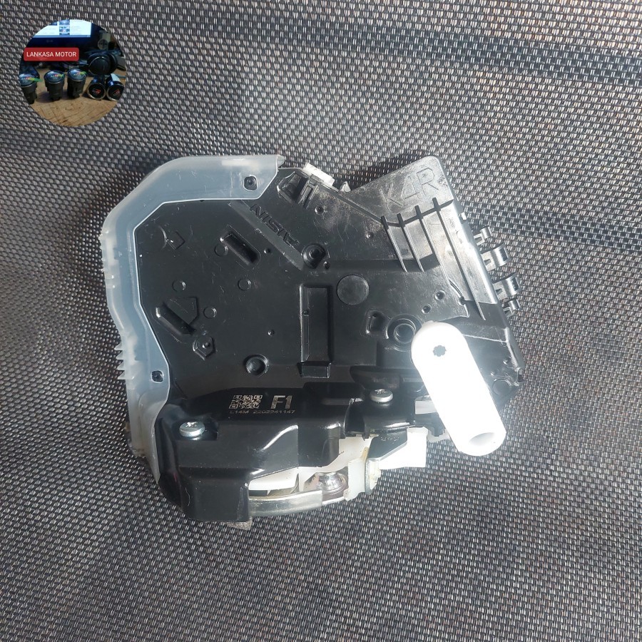 Jual DOOR LOCK PINTU DEPAN TOYOTA VELOZ AVANZA XENIA 2021 2022 ORIGINAL ...