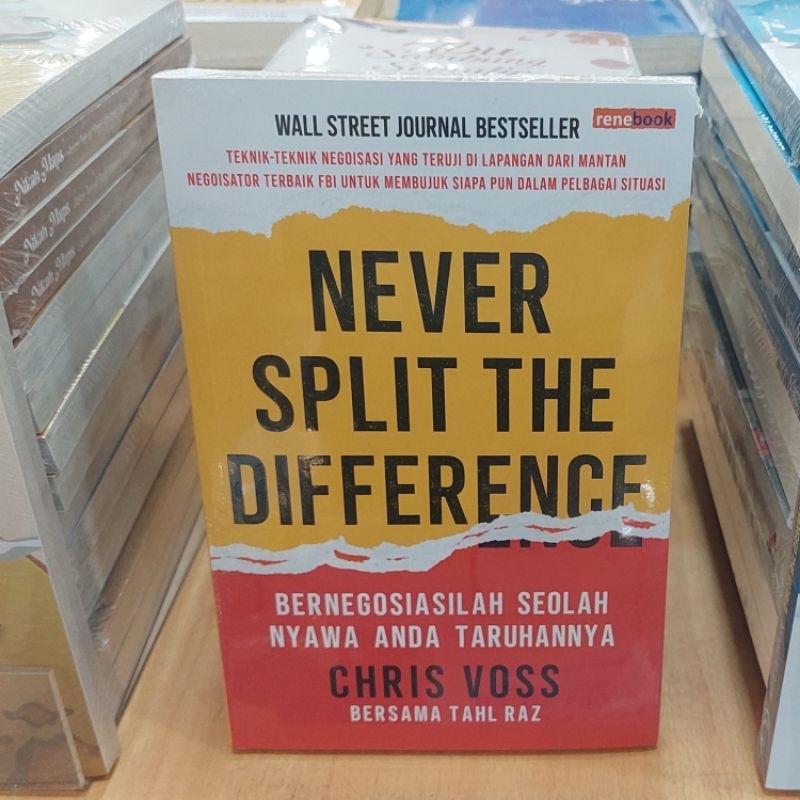 Jual Buku Never Split The Difference Original Bahasa Indonesia - Chris ...