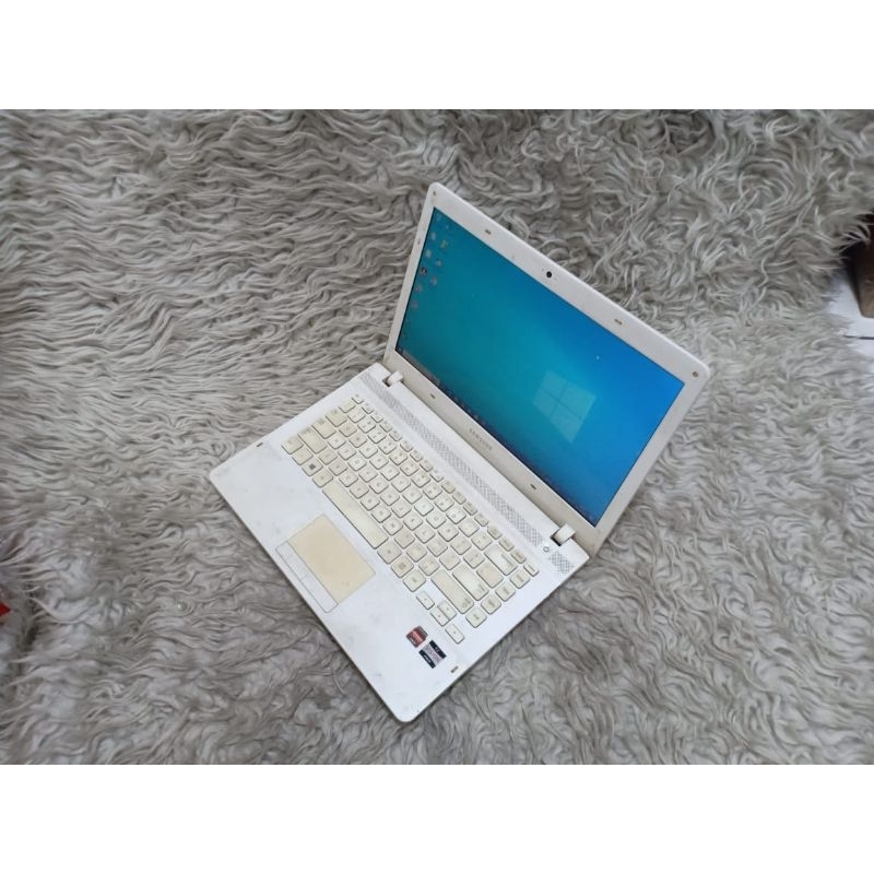 Jual Laptop Samsung 275E Ram 4gb HDD 500gb AMD-E2 Siap pakai murah meriah | Shopee Indonesia