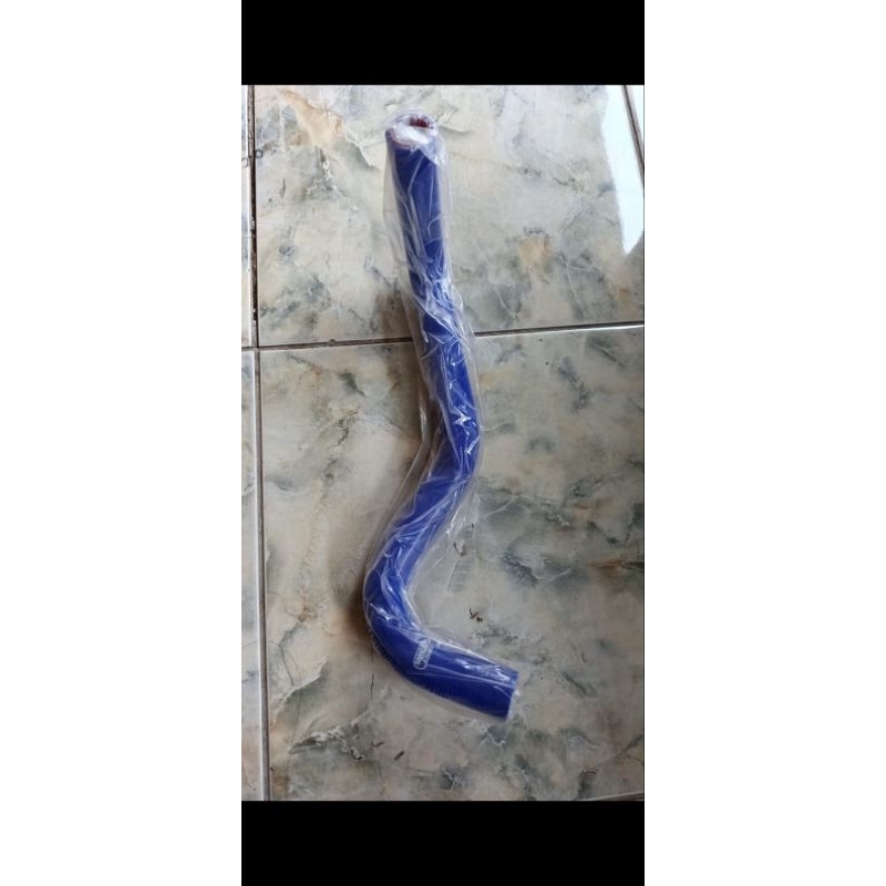 Jual selang radiator bawah starlet kotak/kapsul samco | Shopee Indonesia
