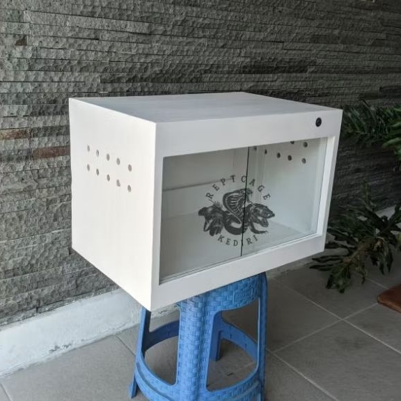 Jual Terrarium/Kandang Kayu ukuran 60x40x40 CM untuk Reptile Sulcata ...