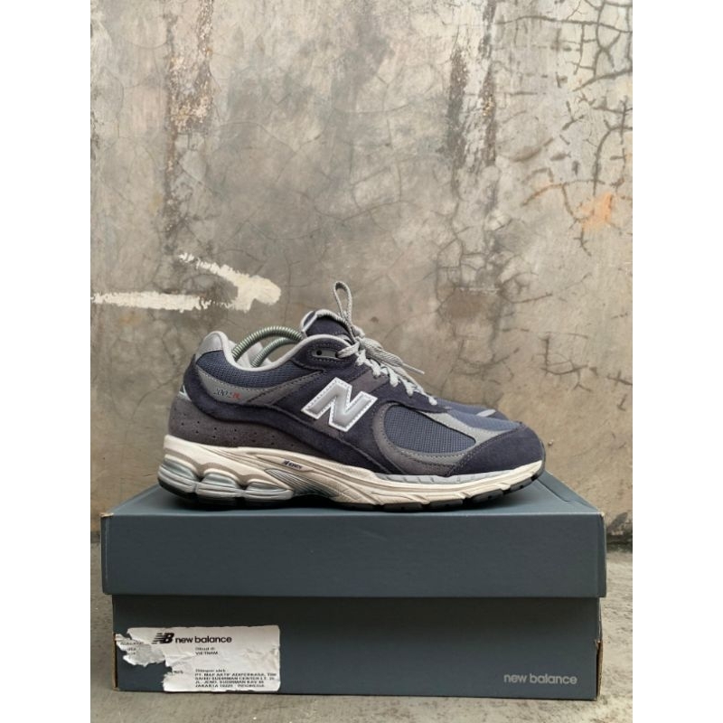 Jual NEW BALANCE 2002R | Shopee Indonesia