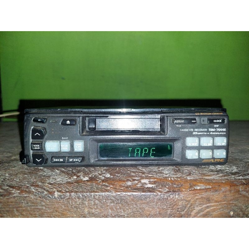 Jual Tape mobil head unit Alpine TDM 7544E | Shopee Indonesia