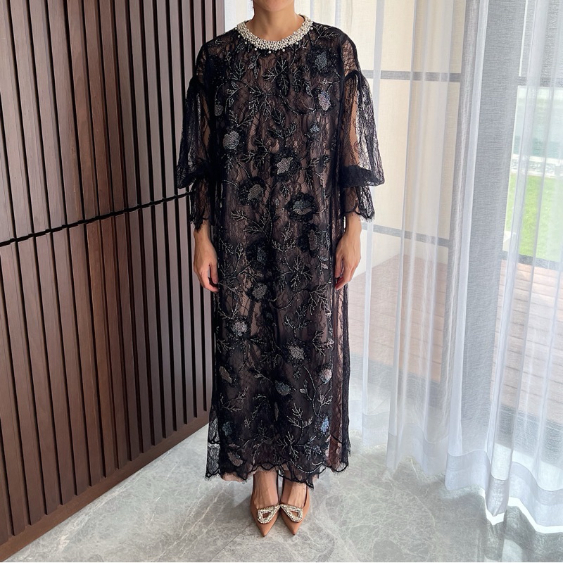 Jual HANYA PENYEWAAN Nora Dress in Black by Kina Atelier (Inner Hijab ... Jual HANYA PENYEWAAN Nora Dress in Black by Kina Atelier (Inner Hijab ...
