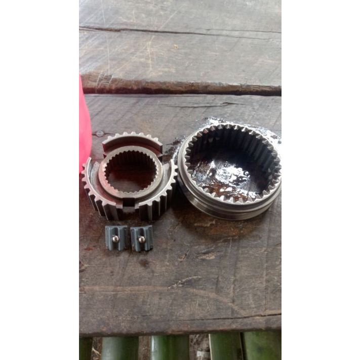 Jual Hup Hub Sleeve Slive Operan Gigi 5-Mundur Wuling Formo | Shopee ...