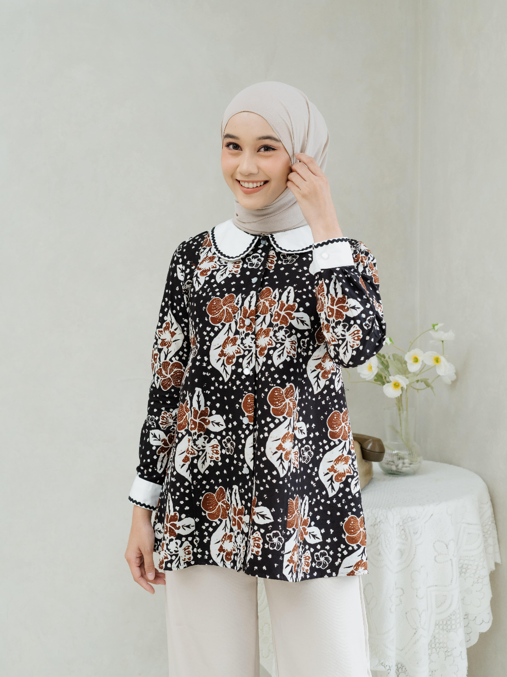 Jual NESWARI - Blouse Batik Modern Baju Kantor Atasan Wanita Kerja ...