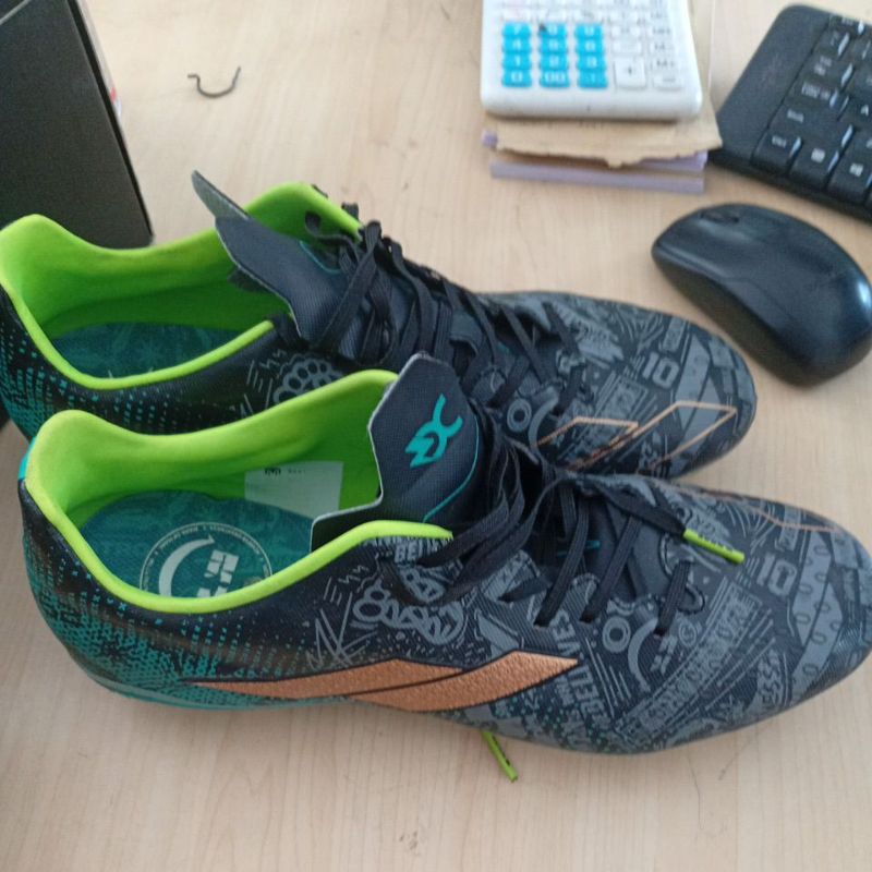 Jual sepatu bola mill cyclops no 42 mark klock | Shopee Indonesia