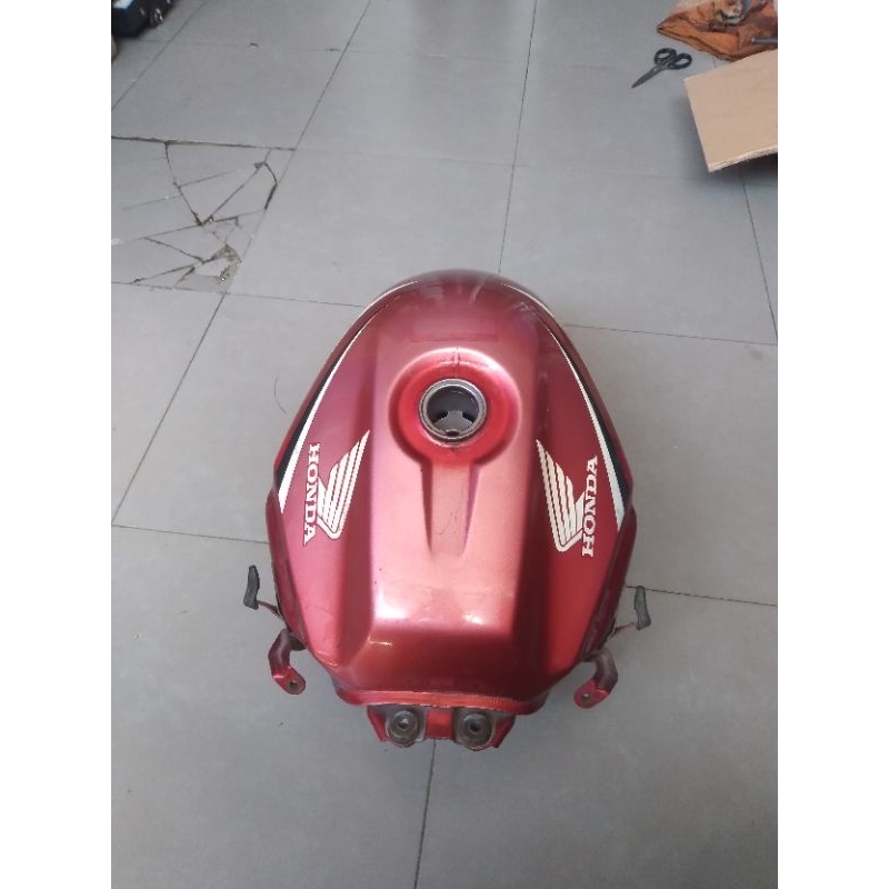 Jual tangki cb150r old merah maroon | Shopee Indonesia