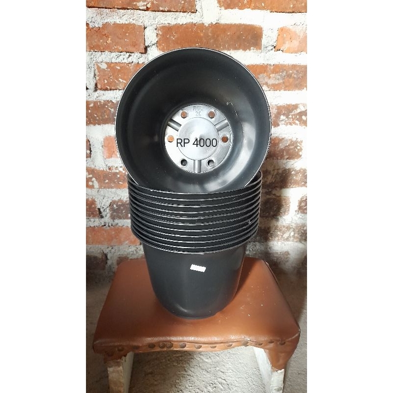 Jual Pot tanaman baru. Tinggi 14 cm. Lebar 19 cm | Shopee Indonesia