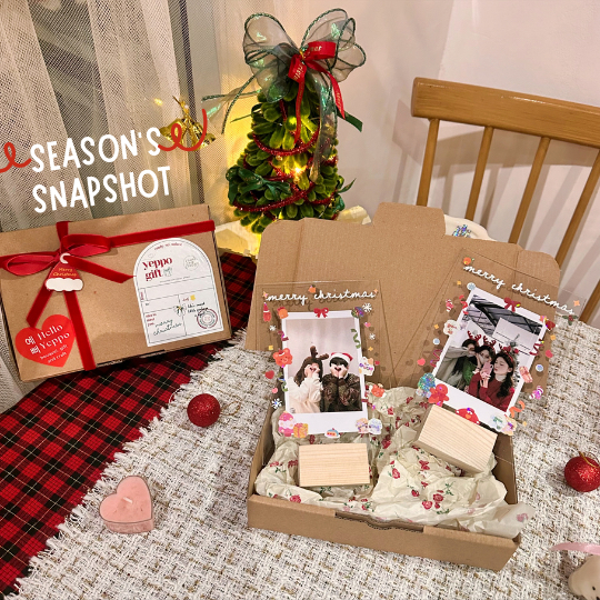 Jual Season’s Snapshot Acrylic Frame – Frame polaroid Natal yang super ...