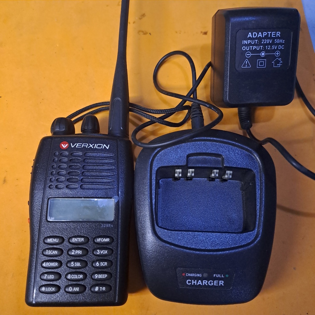 Jual Ht Verxion 3288s Frekuensi Vhf Mulus Ht VERXION 3288 s Normal Dari PT. Eli Eka Lancar ...