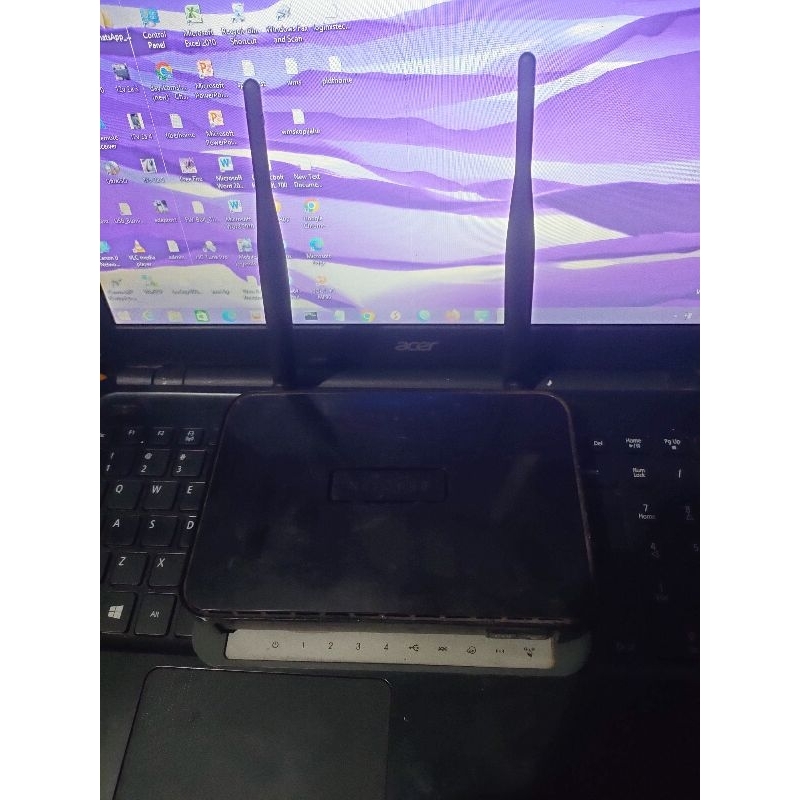 Jual NETGEAR DGN2200 ADSL WIRELESS N 300 MODEM ROUTER UNTI ONLY ...