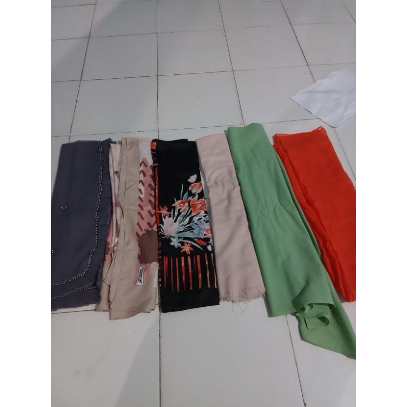 Jual jilbab segiempat jadul/jilbab polos/jilbab bunga/jilbab sorong ...