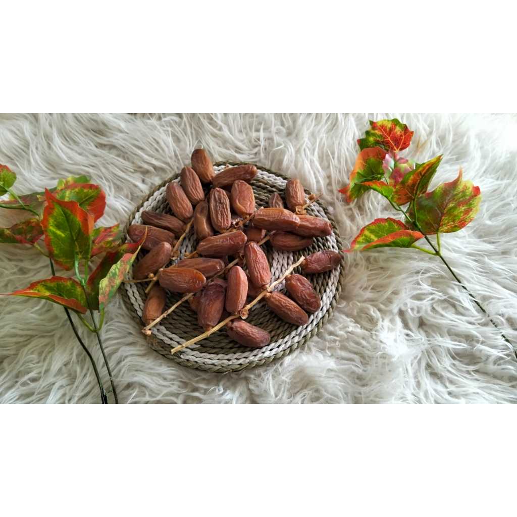 Jual KURMA TUNIS TANGKAI 1KG/KURMA TUNIS TANGKAI | Shopee Indonesia