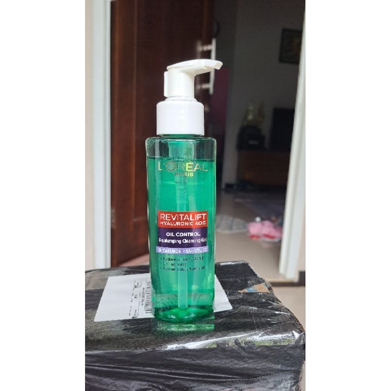 Jual loreal revitalift hyaluronic acid oil control replumping cleansing gel 120ml | Shopee Indonesia
