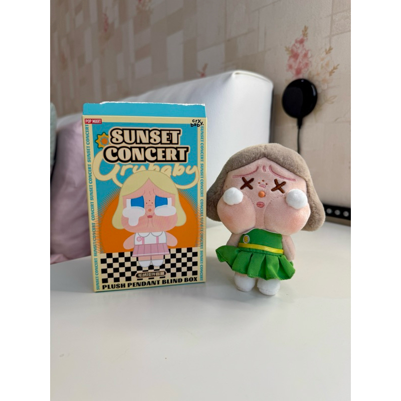 Jual Pop Mart Cry Baby Sunset Concert - Dim Green | Shopee Indonesia
