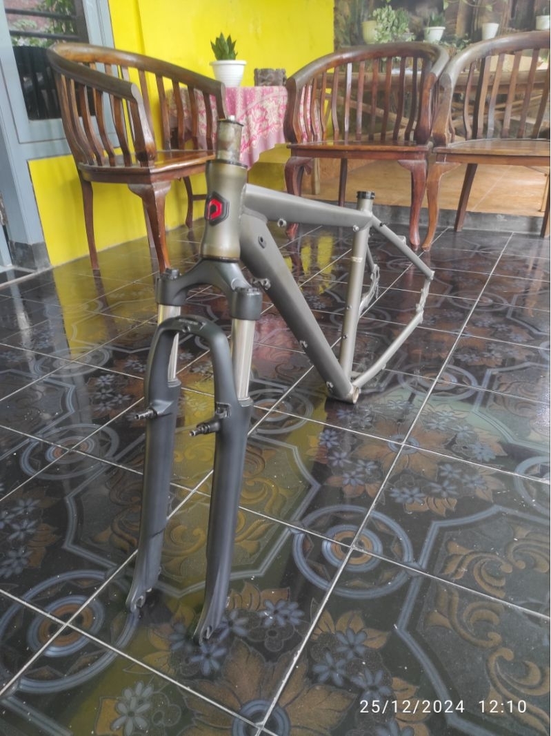 Jual frame set + fork Polygon Heist 2 repaint | Shopee Indonesia