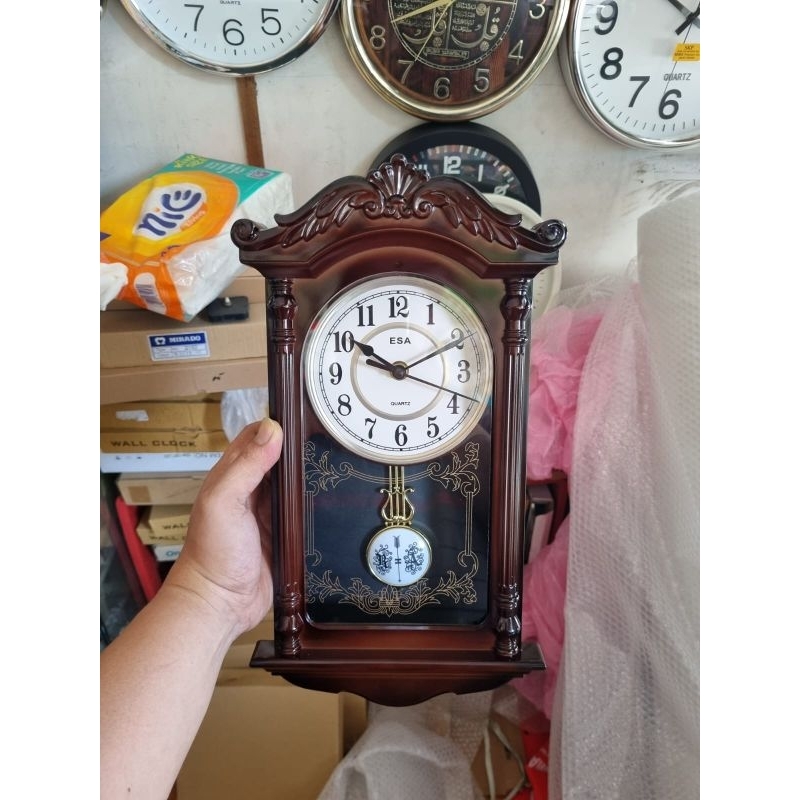 Jual jam dinding bandul dan bunyi perjam klasik 38cm | Shopee Indonesia