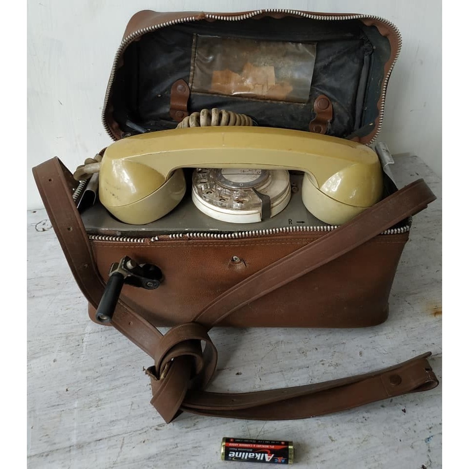 Jual pajangan Telepon Portable Lawas telepon militer | Shopee Indonesia