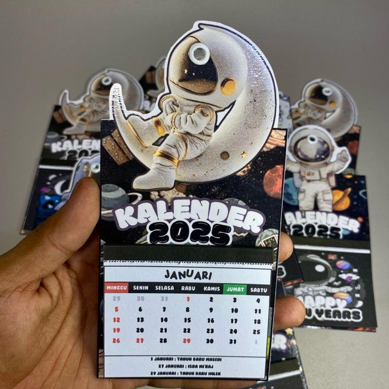 Jual Kalender Mini Magnet Astronot / Kalender 2025 / Souvenir ...
