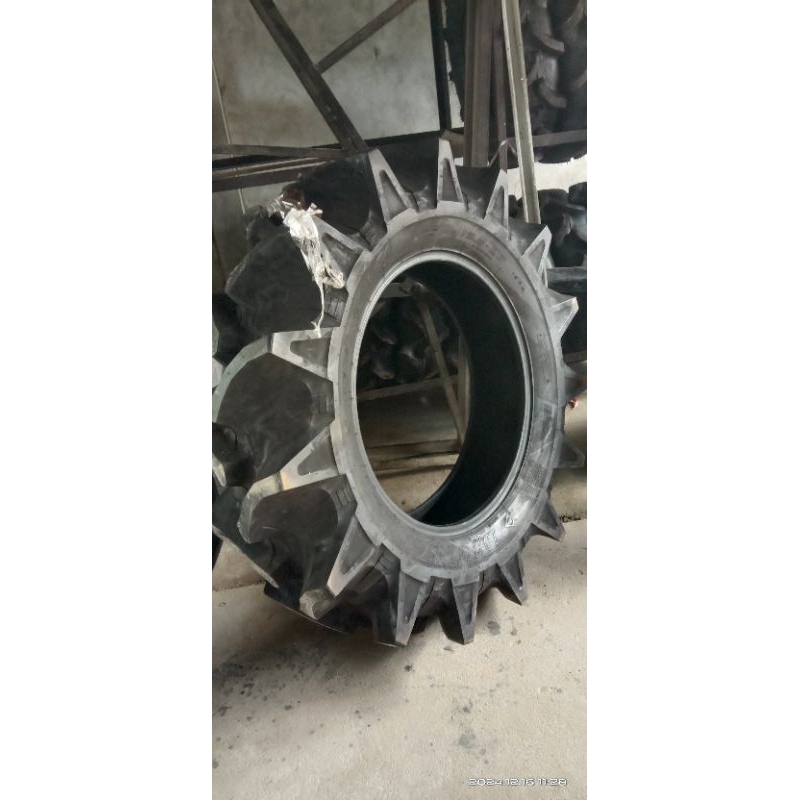 Jual Ban traktor 13.6-26 untuk kubota Iseki Yanmar | Shopee Indonesia