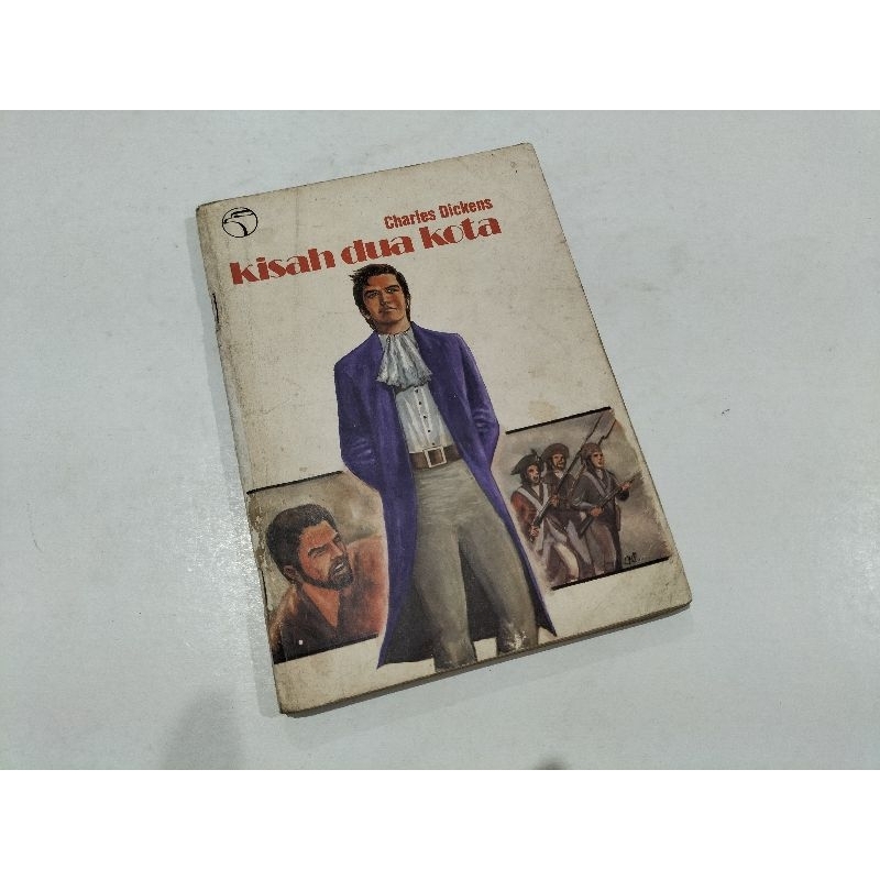 Jual Novel Remaja Saduran Kisah Dua Kota (Seri Elang), karya Charles ...