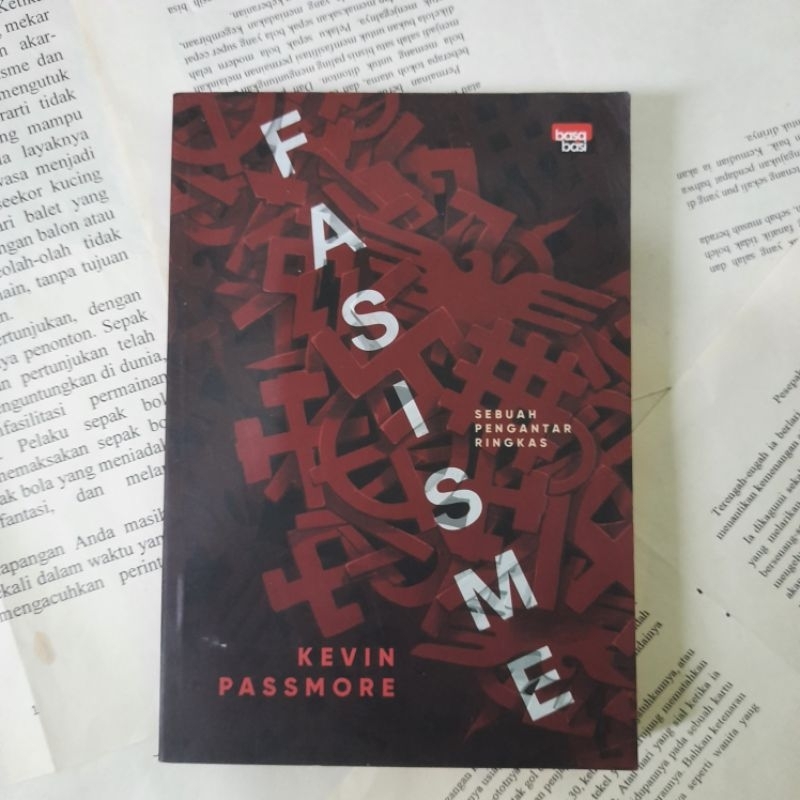 Jual Kevin Passmore-Fasisme (original) | Shopee Indonesia