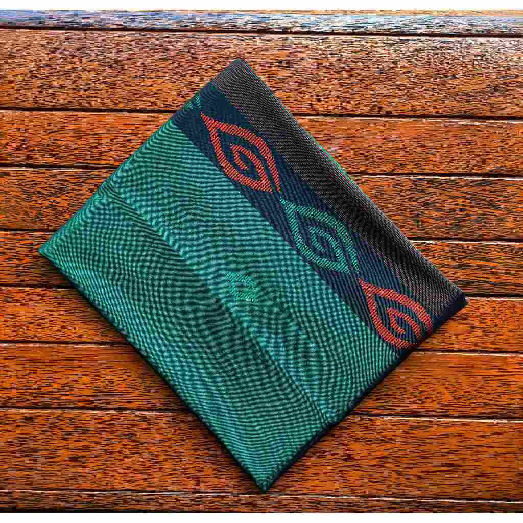 Jual kain tenun / bahan kain / tenun handmade / motif bulu burung merak ...