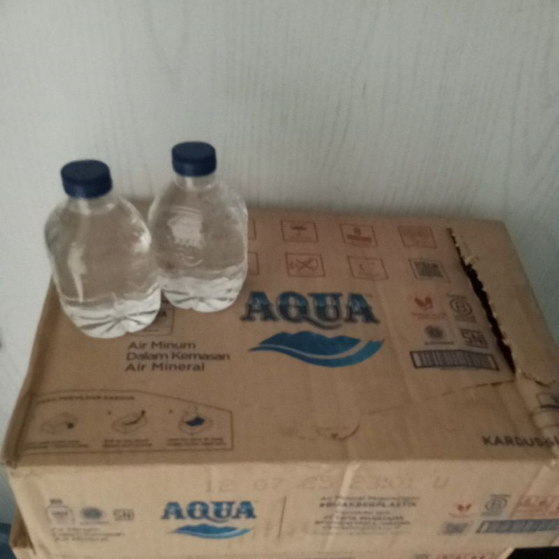 Jual Aqua cube 220ml/Aqua botol mini | Shopee Indonesia