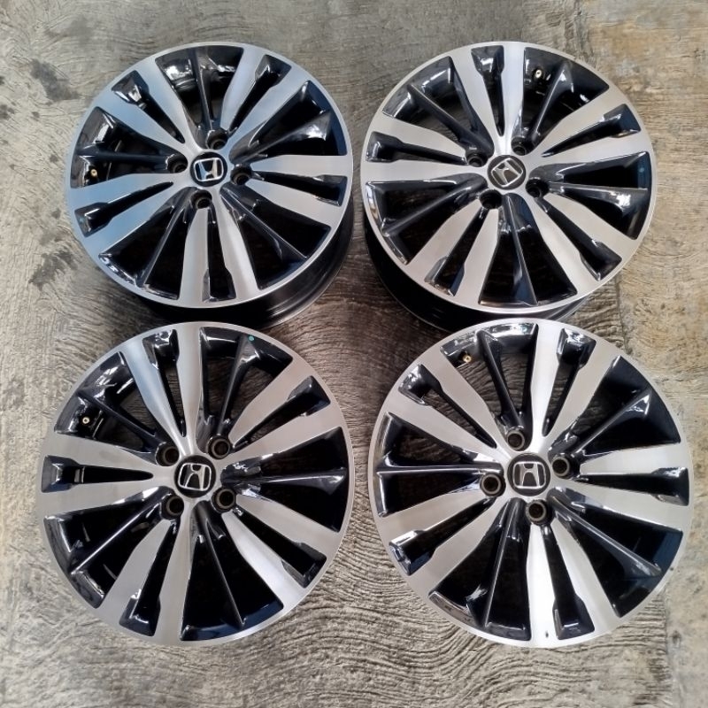 Jual velg jazz R16 pcd 4x100. bisa utk mobilio freed city brio dll ...